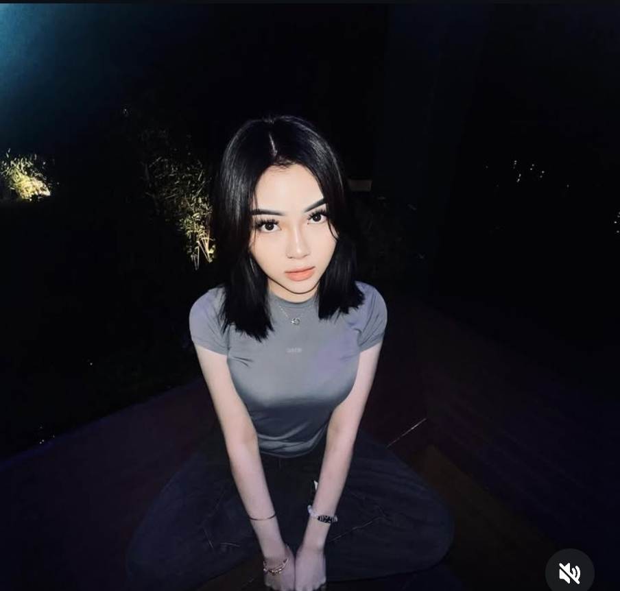 Foto dan Akun Media Sosial Dewi Walid Bernama Asli Ranea Ezreen